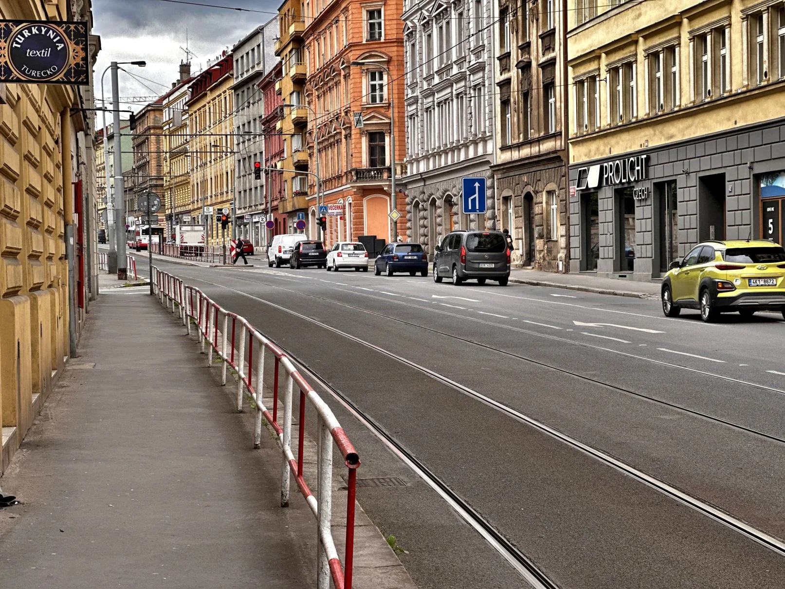 Prahu čeká naprosté dopravní peklo. Už tak přetížená Plzeňská bude uzavřena, podle Prahy 5 jde ...